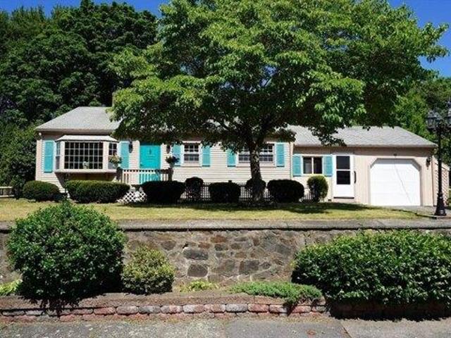 house with 3 bedroom, North Attleboro MA ES104809312