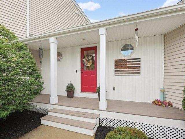 house with 3 bedroom, North Attleboro MA ES104836107