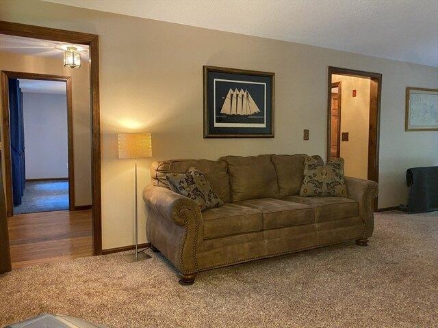 house with 3 bedroom, North Attleboro MA ES104044515