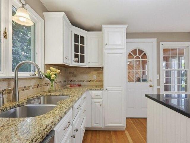 house with 3 bedroom, North Attleboro MA ES105157643