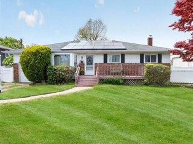 house with 3 bedroom, North Babylon NY DS103622943