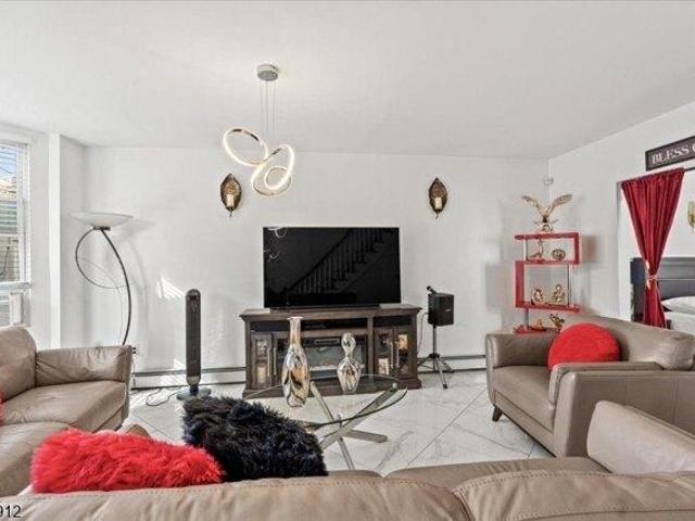 house with 3 bedroom, North Bergen NJ DS102475063