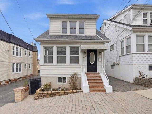 house with 3 bedroom, North Bergen NJ DS102255955