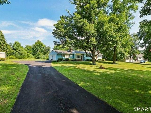 house with 3 bedroom, North Branford CT DS104264504