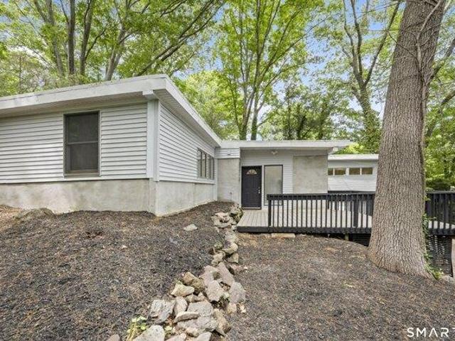 house with 3 bedroom, North Branford CT ES103125037