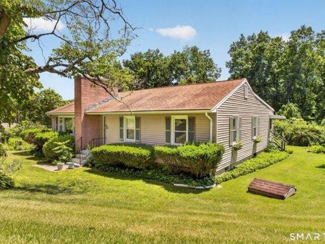 house with 3 bedroom, North Branford CT ES104760287