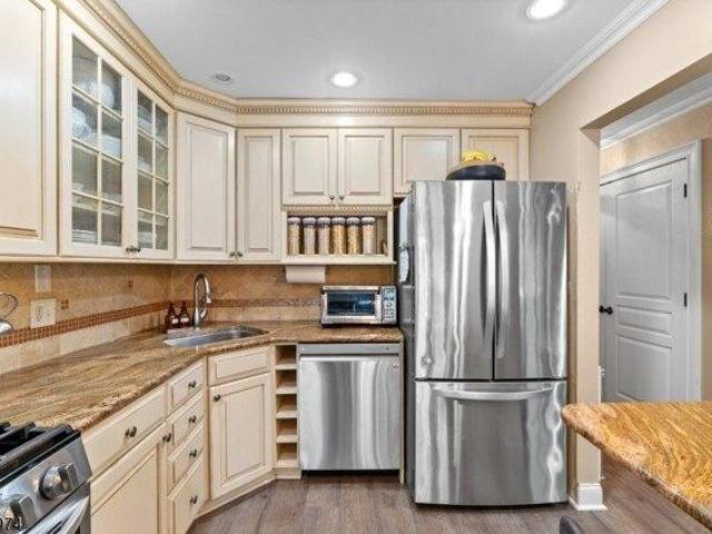 house with 3 bedroom, North Caldwell NJ DS102826921