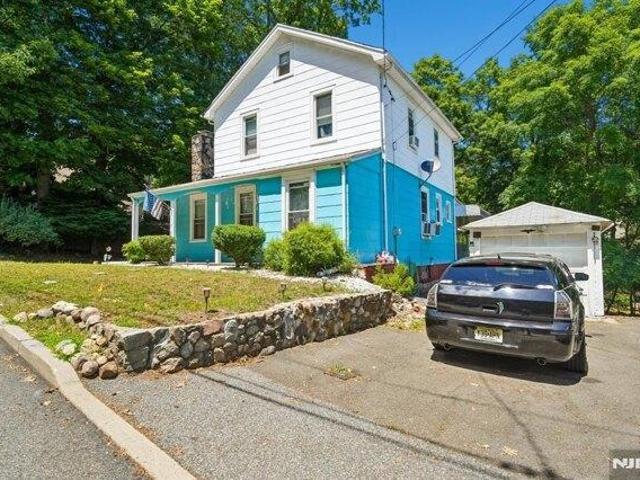 house with 3 bedroom, North Haledon NJ ES103666838