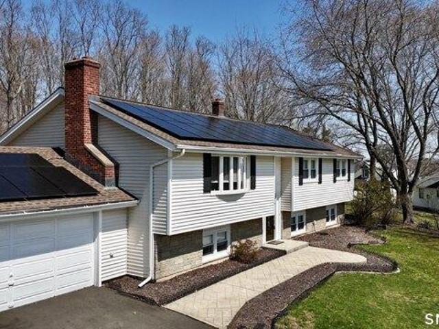 house with 3 bedroom, North Haven CT DS102212595