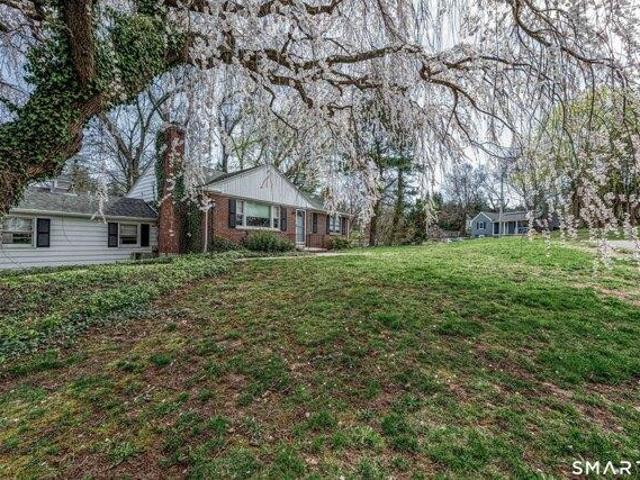 house with 3 bedroom, North Haven CT DS102314199