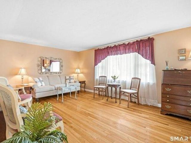 house with 3 bedroom, North Haven CT ES103185374