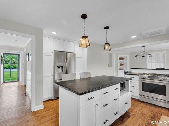 house with 3 bedroom, North Haven CT ES104075179