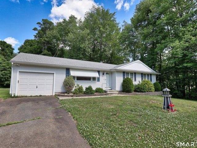 house with 3 bedroom, North Haven CT ES104351785