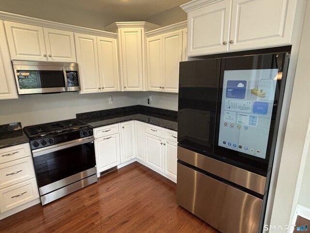 house with 3 bedroom, North Haven CT ES104759847
