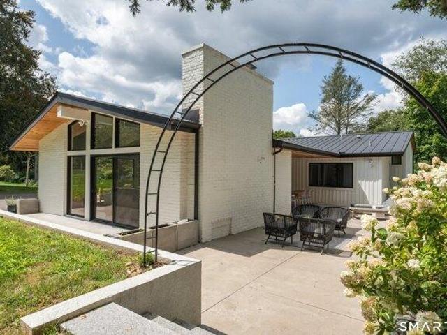 house with 3 bedroom, North Haven CT ES104792241