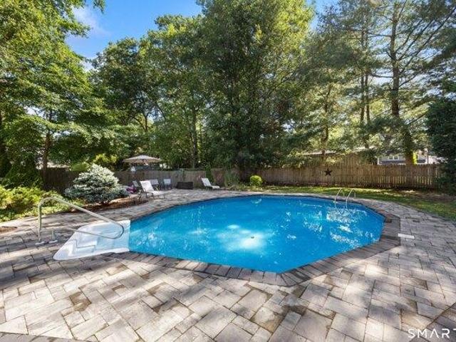 house with 3 bedroom, North Haven CT ES105124689