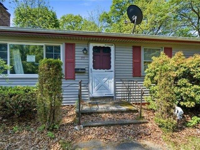 house with 3 bedroom, North Kingstown RI DLS103126915