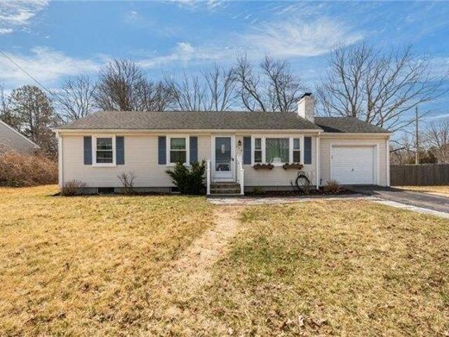 house with 3 bedroom, North Kingstown RI DS102156252