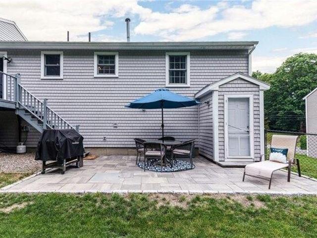 house with 3 bedroom, North Kingstown RI DS103886934