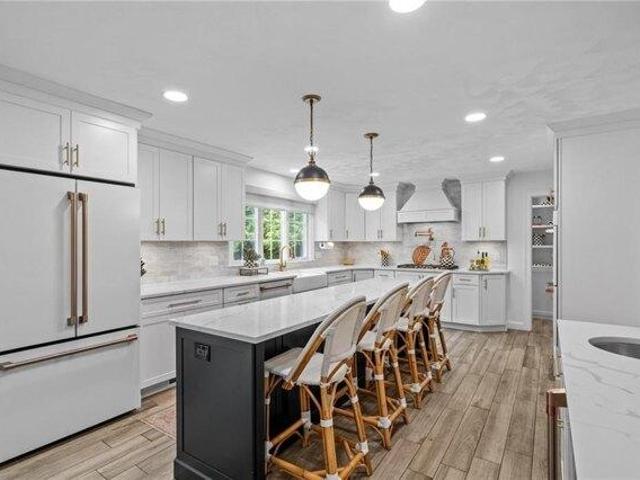 house with 3 bedroom, North Kingstown RI DS103019469