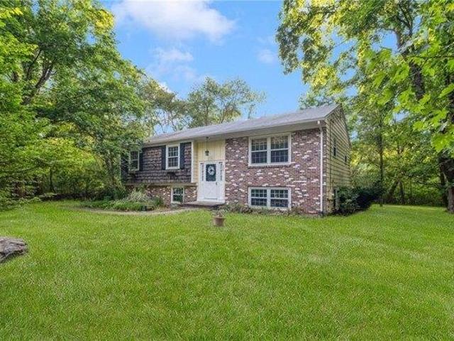 house with 3 bedroom, North Kingstown RI DS103220103