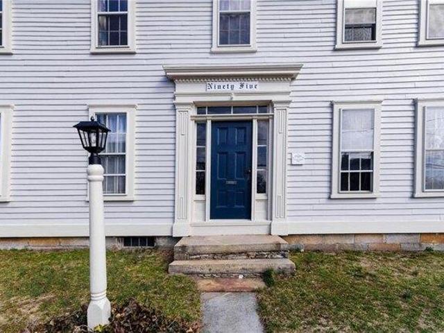 house with 3 bedroom, North Kingstown RI ES103035711