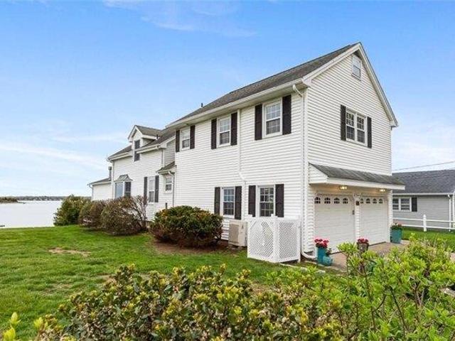 house with 3 bedroom, North Kingstown RI ES103159441