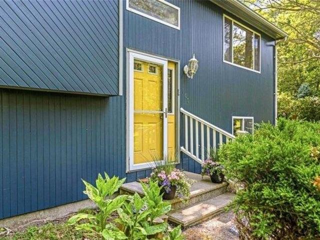 house with 3 bedroom, North Kingstown RI ES103249096