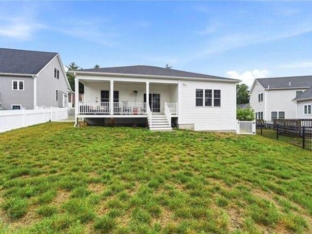 house with 3 bedroom, North Kingstown RI ES104042292