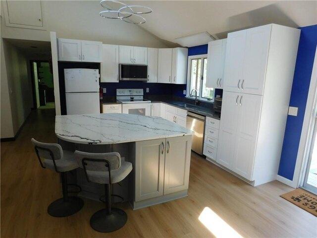 house with 3 bedroom, North Kingstown RI ES104234847