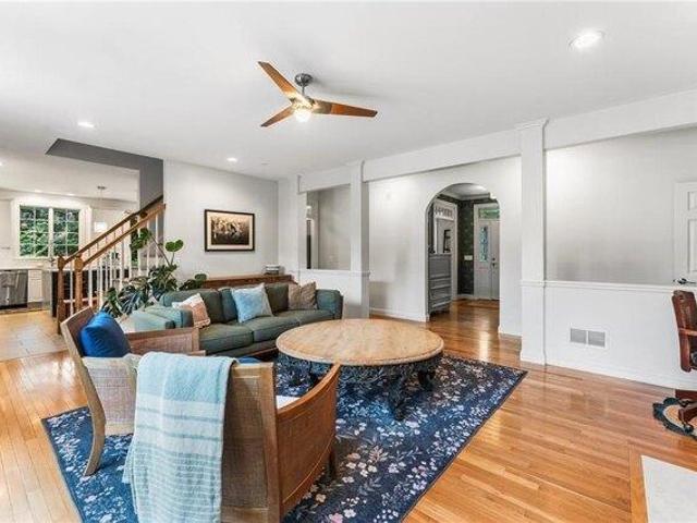 house with 3 bedroom, North Kingstown RI ES105109195