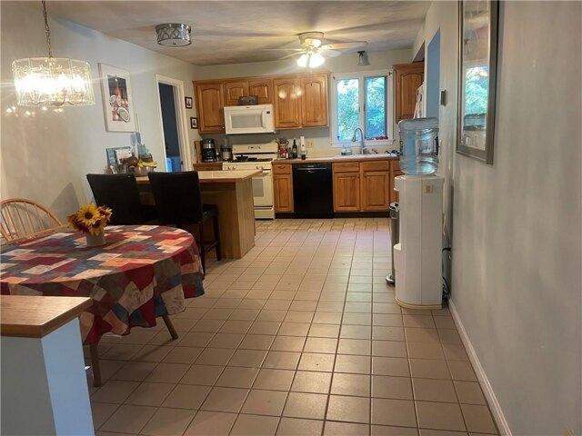 house with 3 bedroom, North Kingstown RI ES105115699