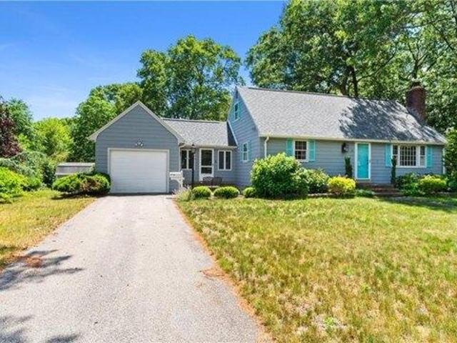 house with 3 bedroom, North Kingstown RI ES105115288
