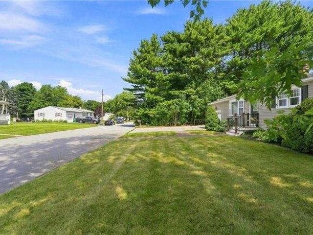 house with 3 bedroom, North Kingstown RI ES105126524