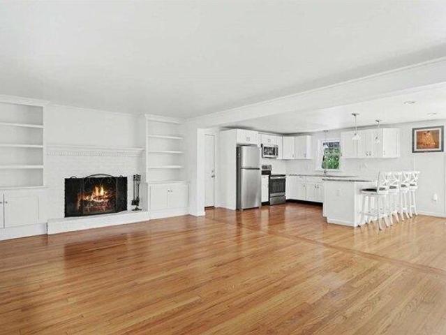 house with 3 bedroom, North Kingstown RI ES105192094