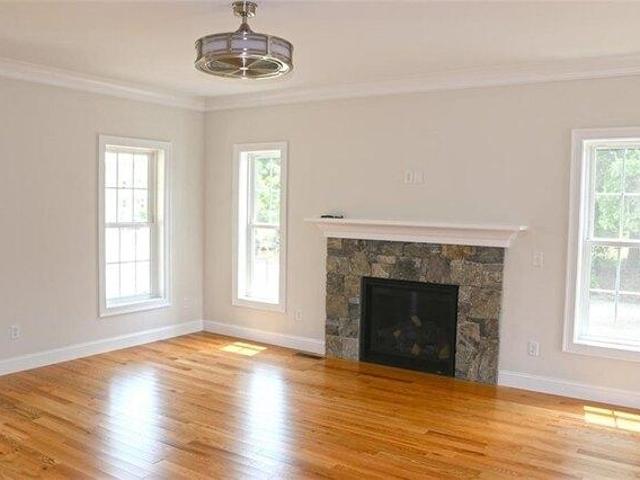 house with 3 bedroom, North Kingstown RI ES105206965