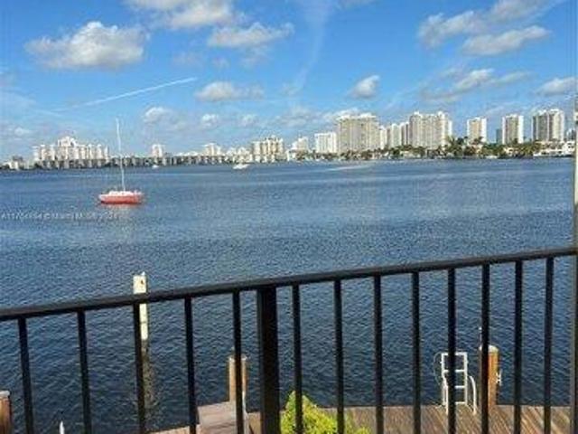 house with 3 bedroom, North Miami Beach FL DS88424135