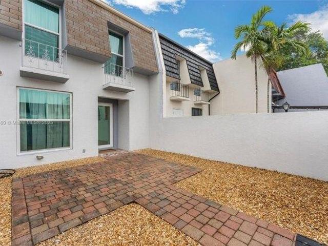 house with 3 bedroom, North Miami FL DS88286164