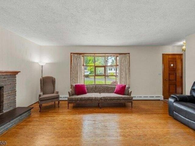 house with 3 bedroom, North Plainfield NJ ES104148771