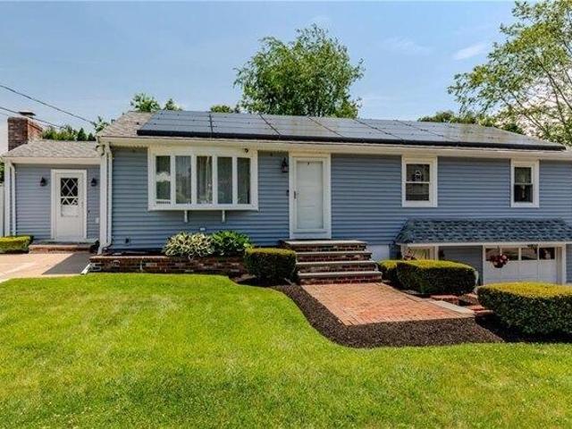 house with 3 bedroom, North Providence RI DS104191782