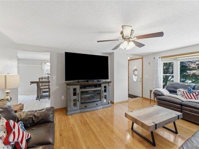 house with 3 bedroom, North Providence RI DS104265222