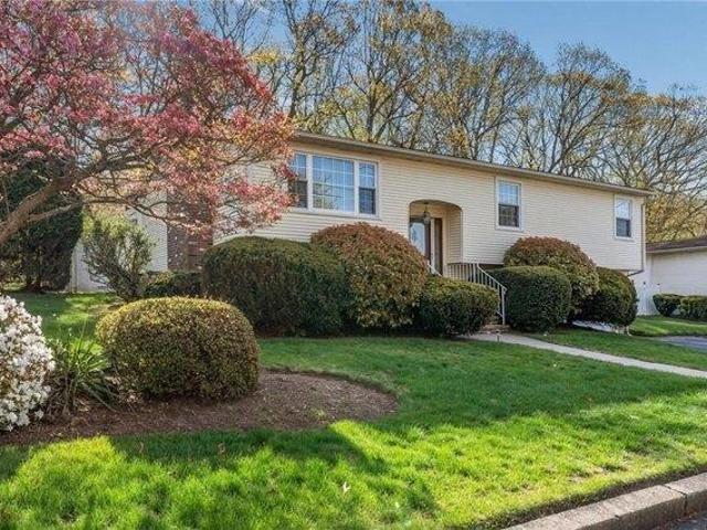 house with 3 bedroom, North Providence RI DS102595062