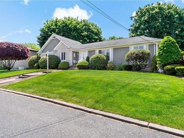 house with 3 bedroom, North Providence RI DS103075182