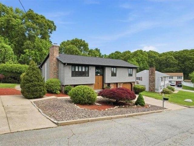 house with 3 bedroom, North Providence RI DS103187541
