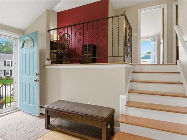 house with 3 bedroom, North Providence RI ES104153830