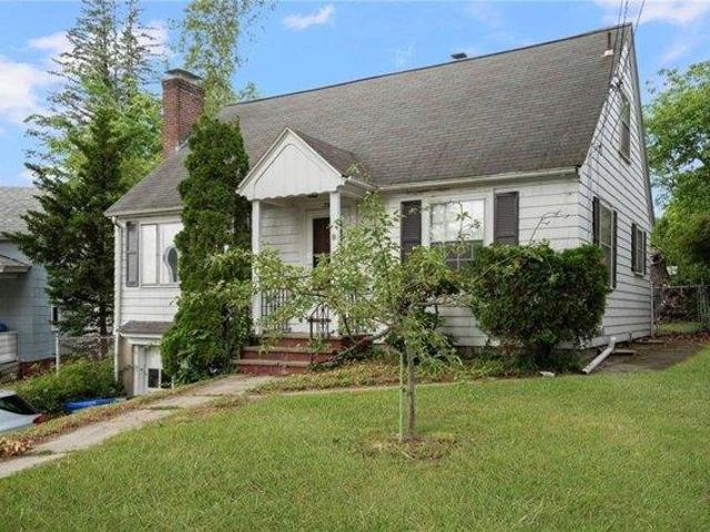 house with 3 bedroom, North Providence RI ES104377013
