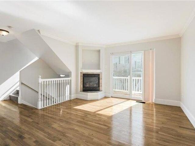 house with 3 bedroom, North Providence RI ES105105237