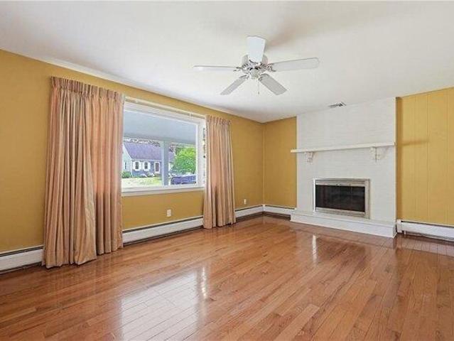 house with 3 bedroom, North Providence RI ES105144999