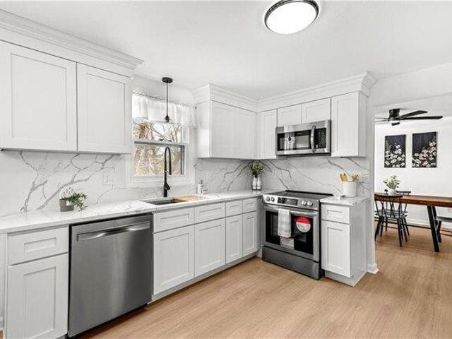 house with 3 bedroom, North Providence RI ES103101476