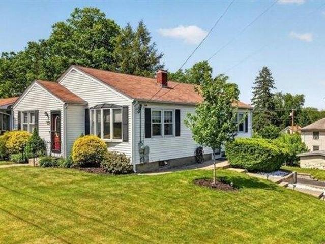 house with 3 bedroom, North Providence RI ES103184977